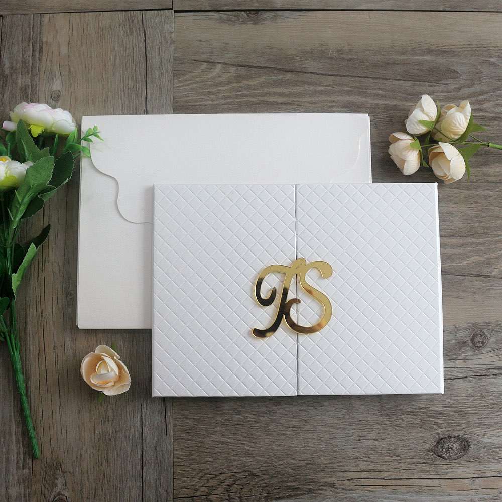 White Invitation Card With Hard Cover, Elegant Invitation With Paper ...